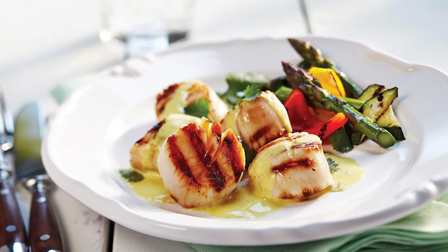 Grilled Scallops with Curry Coconut Sauce | Sobeys Inc.