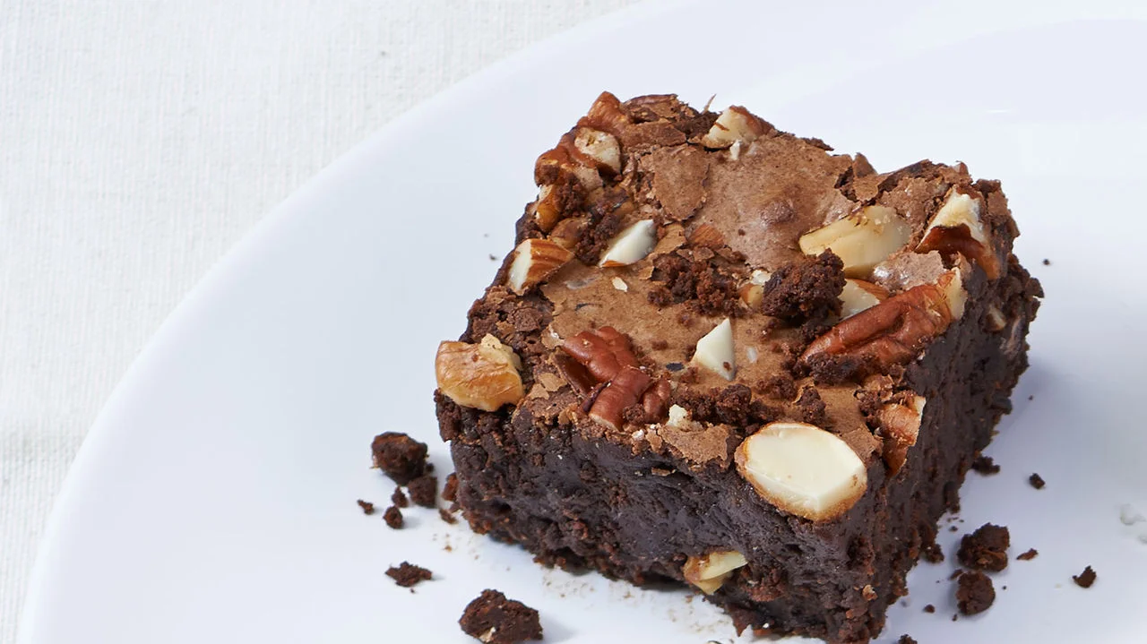 Dark Chocolate Walnut Brownies | Safeway Canada