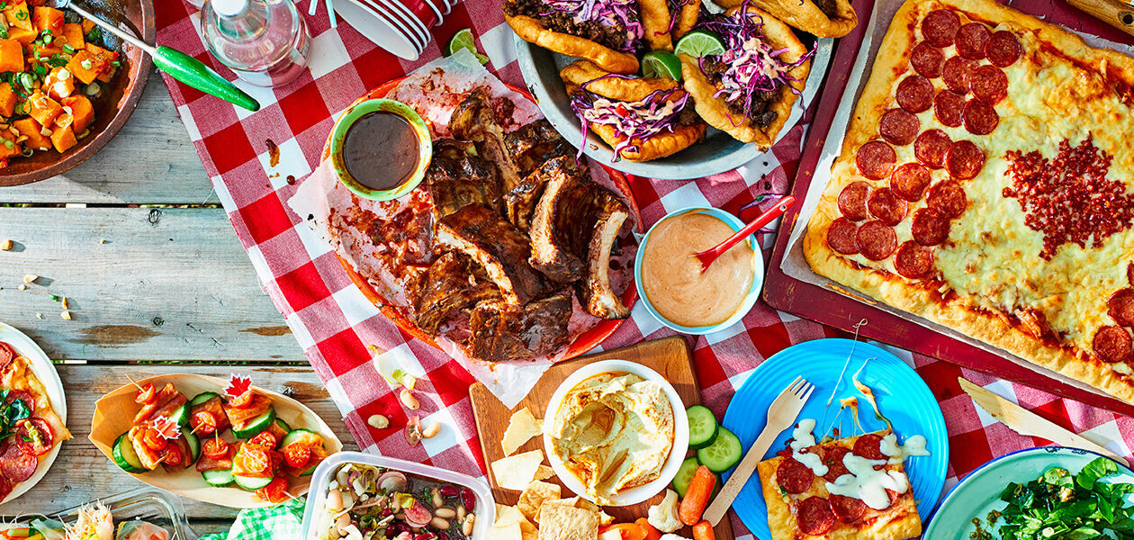 Tips for Hosting the Perfect Potluck Party | Safeway Canada