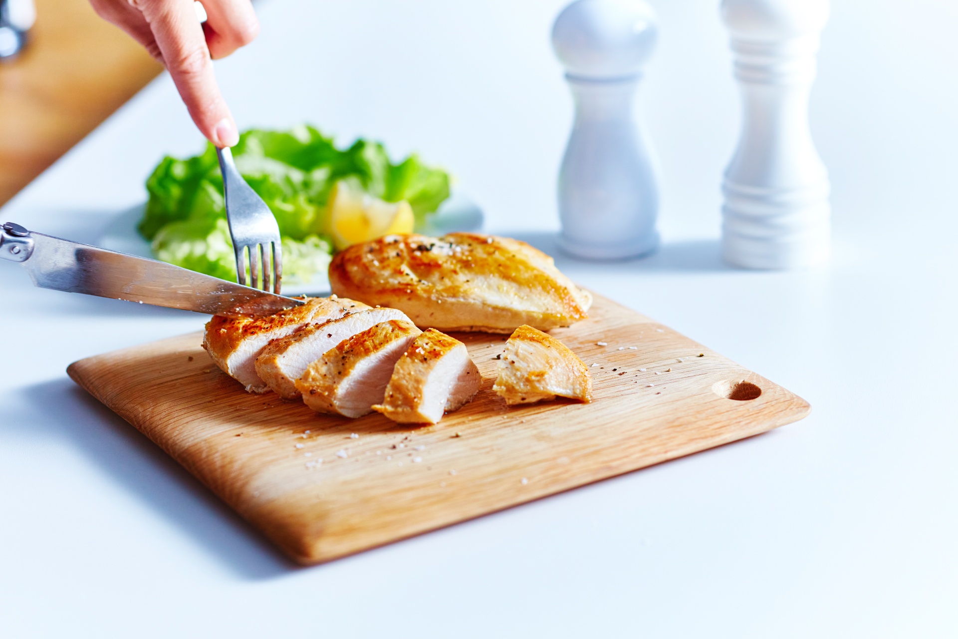 How to Cook Juicy Chicken Breasts | Safeway Canada